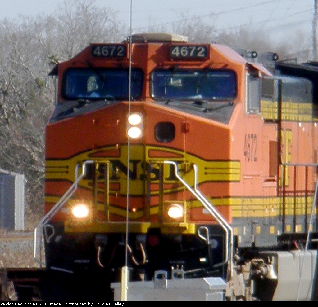 BNSF 4672